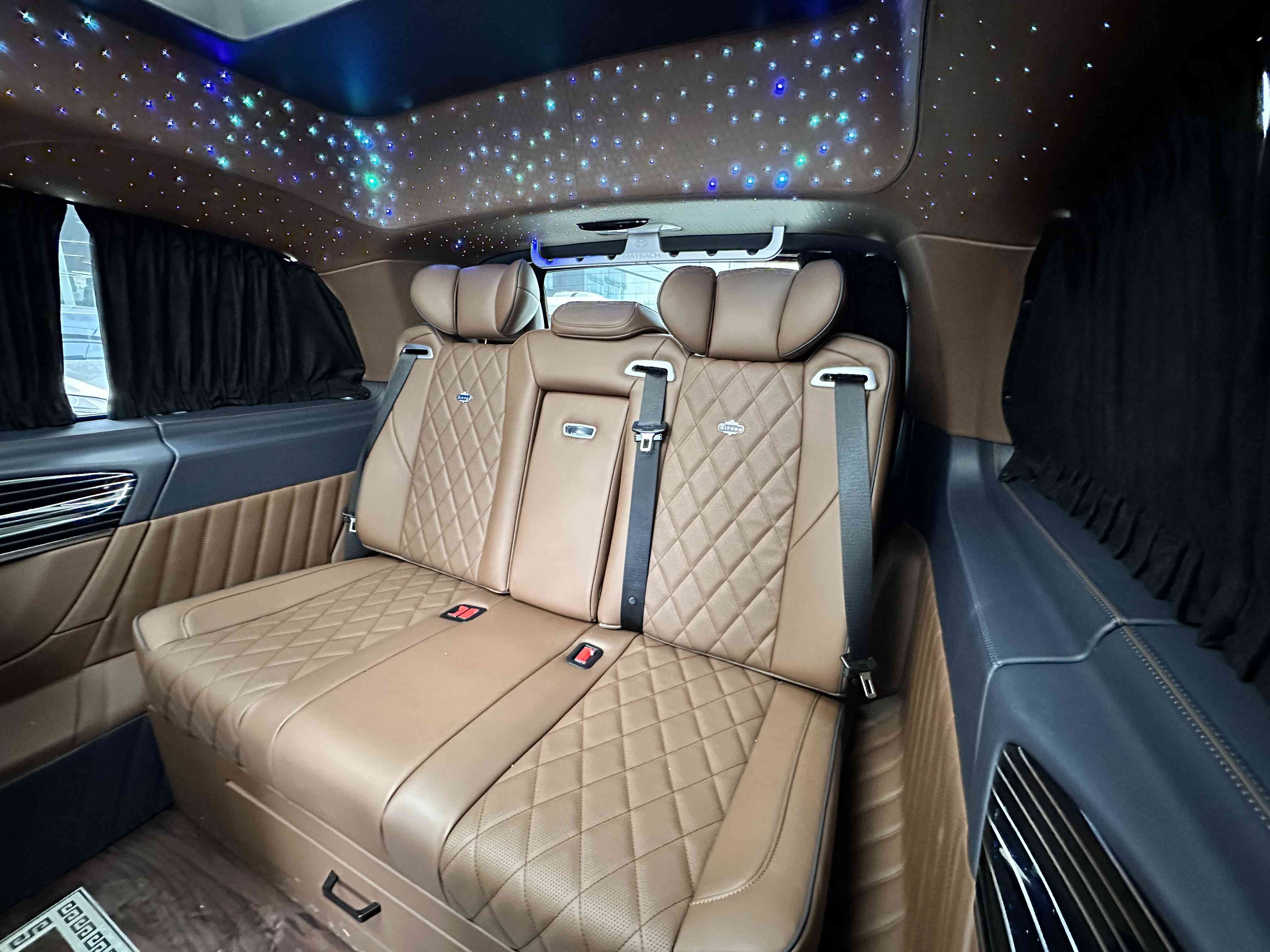 奔驰V260L高顶豪华商务车 上海七座商务车_上海1886名车汇官网